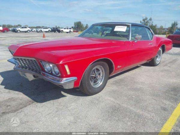 Red Buick Riviera 1971 in Klaipeda, with an engine capacity of 7.46 L and mileage of 61 thousand km for 14000 €, photo 2 on AUTOMOTO.COM.LV