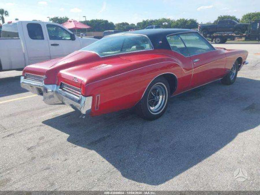 Red Buick Riviera 1971 in Klaipeda, with an engine capacity of 7.46 L and mileage of 61 thousand km for 14000 €, photo 4 on AUTOMOTO.COM.LV