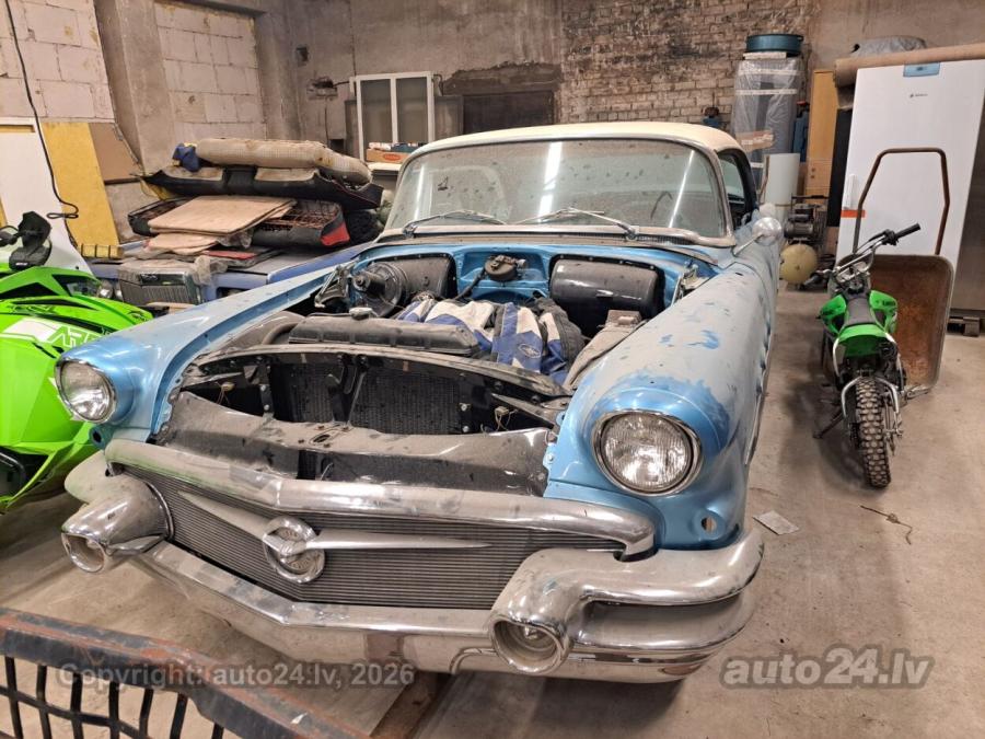 Zils Buick Roadmaster 1956 Tallina, ar dzinēja tilpumu 0.00 L un nobraukumu 0 tūkst. km par 10500 €, foto 1 vietnē AUTOMOTO.COM.LV