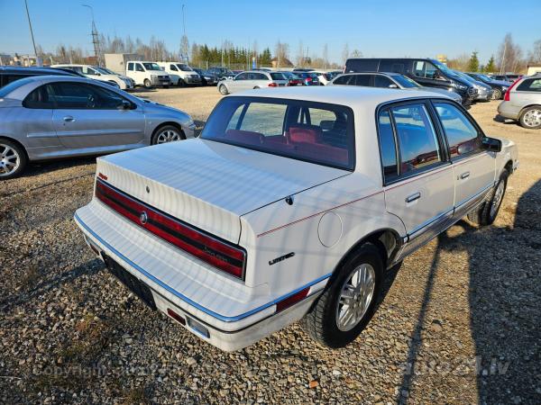 White Buick Skylark 1990 in Tartu, with an engine capacity of 3.30 L and mileage of 159 thousand km for 7490 €, photo 6 on AUTOMOTO.COM.LV