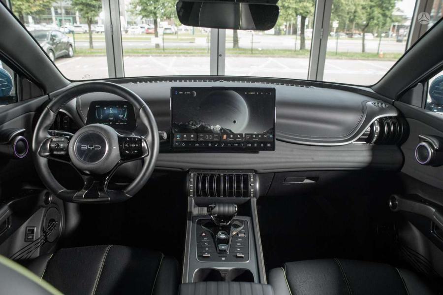 BYD Atto 3 2025 in Kaunas, with an engine capacity of 0.00 L and mileage of 10 thousand km for 31900 €, photo 24 on AUTOMOTO.COM.LV