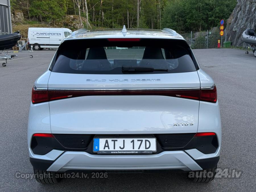 Белый БИД Atto 3 2023 в Пярну, объемом двигателя 0.00 л и пробегом 75 тыс. км за 25999 €, фото 8 на AUTOMOTO.COM.LV