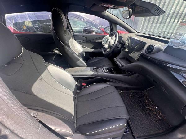 White BYD Dolphin 2025 in Prienai, with an engine capacity of 0.00 L and mileage of 27 thousand km for 11900 €, photo 7 on AUTOMOTO.COM.LV