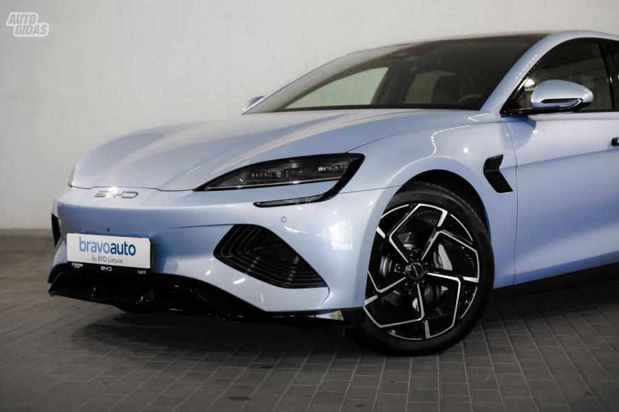 Zils BYD Seal 2025 Viļņa, ar dzinēja tilpumu 0.00 L un nobraukumu 10 tūkst. km par 42551 €, foto 3 vietnē AUTOMOTO.COM.LV