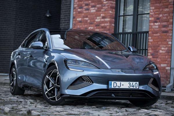 Pelēks BYD Seal 2024 Jelgava, ar dzinēja tilpumu 0.00 L un nobraukumu 26 tūkst. km par 33900 €, foto  vietnē AUTOMOTO.COM.LV
