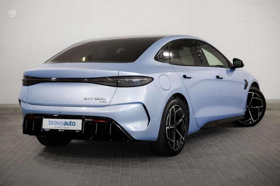 BYD Seal 2025 Viļņa, ar dzinēja tilpumu 0.00 L un nobraukumu 10 tūkst. km par 42551 €, foto 11 vietnē AUTOMOTO.COM.LV
