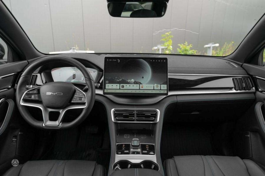 Black BYD Seal U 2025 in Vilnius, with an engine capacity of 0.00 L and mileage of 38 thousand km for 37000 €, photo 12 on AUTOMOTO.COM.LV