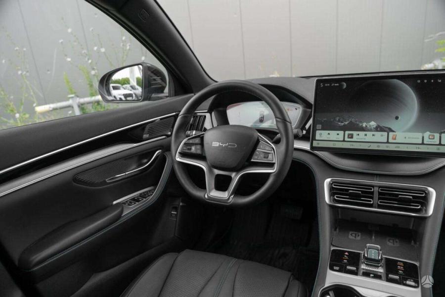 Black BYD Seal U 2025 in Vilnius, with an engine capacity of 0.00 L and mileage of 38 thousand km for 37000 €, photo 13 on AUTOMOTO.COM.LV