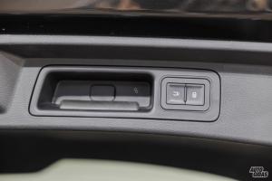 Melns BYD Seal U 2025 Viļņa, ar dzinēja tilpumu 1.50 L un nobraukumu 17 tūkst. km par 38781 €, foto 13 vietnē AUTOMOTO.COM.LV