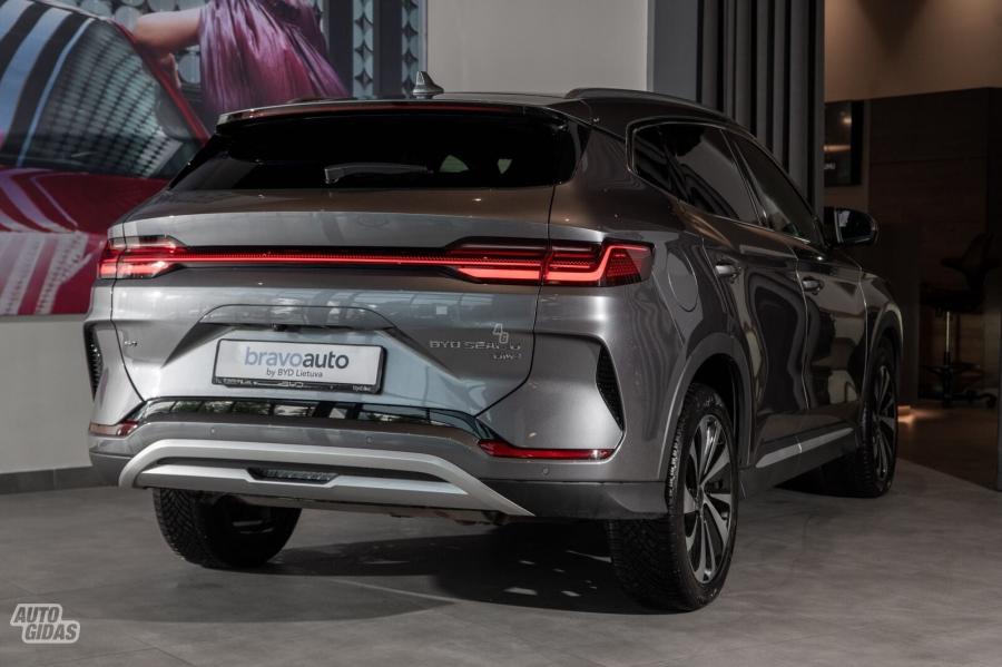 Melns BYD Seal U 2025 Kauņa, ar dzinēja tilpumu 1.50 L un nobraukumu 25 tūkst. km par 37992 €, foto 6 vietnē AUTOMOTO.COM.LV