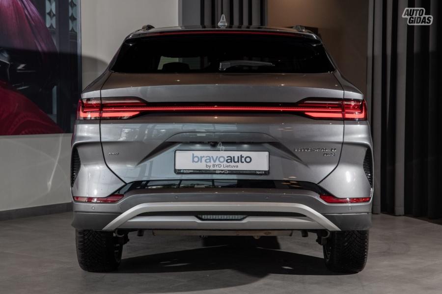 Melns BYD Seal U 2025 Kauņa, ar dzinēja tilpumu 1.50 L un nobraukumu 25 tūkst. km par 37992 €, foto 7 vietnē AUTOMOTO.COM.LV