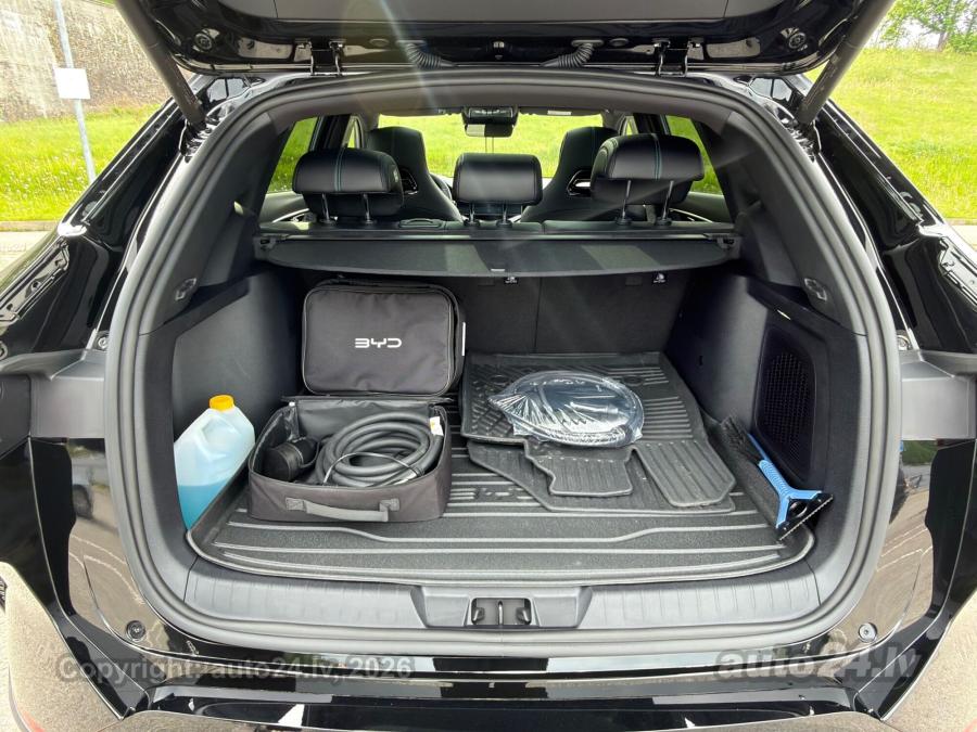 Black BYD Seal U 2026 in Tallinn, with an engine capacity of 1.50 L and mileage of 6 thousand km for 42000 €, photo 17 on AUTOMOTO.COM.LV