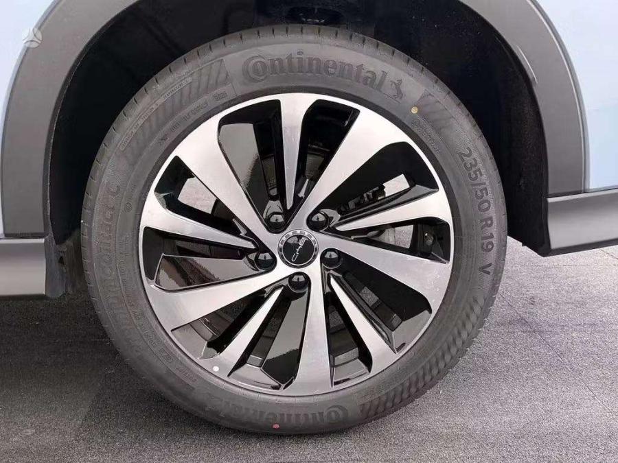 Blue BYD Seal U 2024 in Vilnius, with an engine capacity of 1.50 L and mileage of 8 thousand km for 32300 €, photo 22 on AUTOMOTO.COM.LV