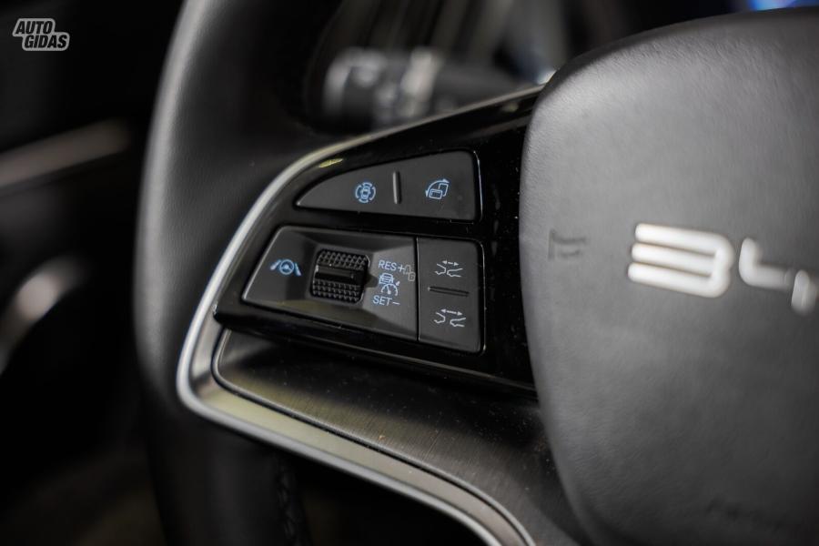 BYD Seal U 2025 Viļņa, ar dzinēja tilpumu 1.50 L un nobraukumu 16 tūkst. km par 38781 €, foto 25 vietnē AUTOMOTO.COM.LV