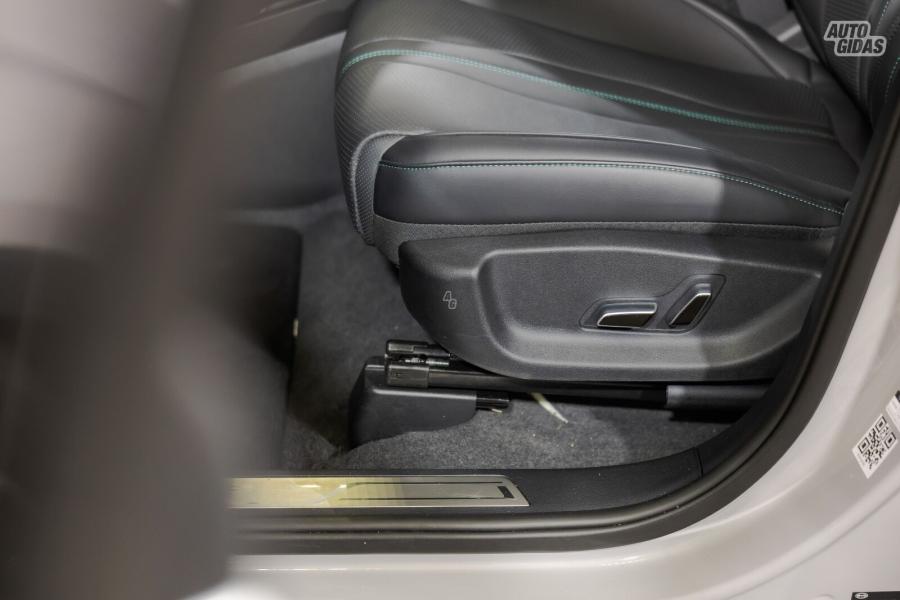 BYD Seal U 2025 Viļņa, ar dzinēja tilpumu 1.50 L un nobraukumu 16 tūkst. km par 38781 €, foto 35 vietnē AUTOMOTO.COM.LV