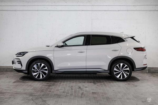 BYD Seal U 2025 in Vilnius, with an engine capacity of 1.50 L and mileage of 16 thousand km for 38781 €, photo 4 on AUTOMOTO.COM.LV