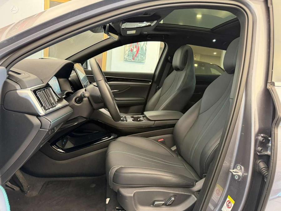 Grey BYD Seal U 2025 in Vilnius, with an engine capacity of 1.50 L and mileage of 13 thousand km for 33900 €, photo 12 on AUTOMOTO.COM.LV