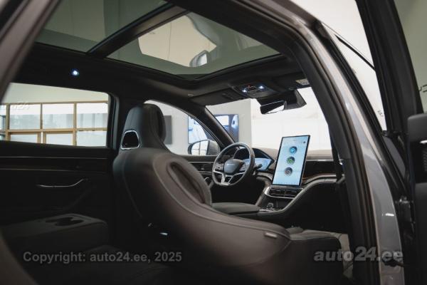Pelēks BYD Seal U 2025 Tartu, ar dzinēja tilpumu 1.50 L un nobraukumu 50 tūkst. km par 38990 €, foto 11 vietnē AUTOMOTO.COM.LV