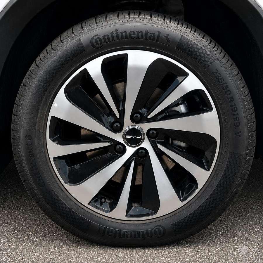 Balts BYD Seal U 2025 Viļņa, ar dzinēja tilpumu 1.50 L un nobraukumu 14 tūkst. km par 34980 €, foto 13 vietnē AUTOMOTO.COM.LV
