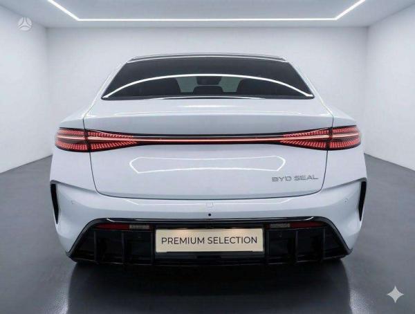 Balts BYD Seal 2024 Viļņa, ar dzinēja tilpumu 0.00 L un nobraukumu 42 tūkst. km par 32000 €, foto 6 vietnē AUTOMOTO.COM.LV