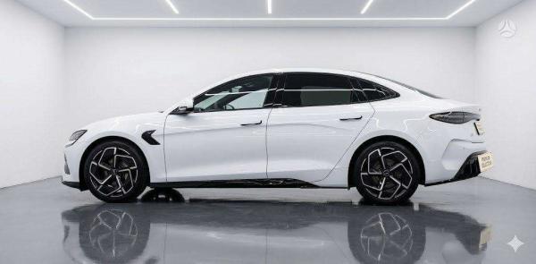 Balts BYD Seal 2024 Viļņa, ar dzinēja tilpumu 0.00 L un nobraukumu 42 tūkst. km par 32000 €, foto 7 vietnē AUTOMOTO.COM.LV