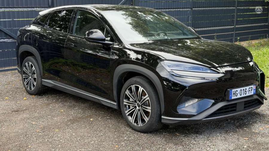 Black BYD Sealion 7 2025 in Jonava, with an engine capacity of 0.00 L and mileage of 10 thousand km for 25600 €, photo 1 on AUTOMOTO.COM.LV