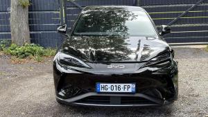 Black BYD Sealion 7 2025 in Jonava, with an engine capacity of 0.00 L and mileage of 10 thousand km for 25600 €, photo 3 on AUTOMOTO.COM.LV