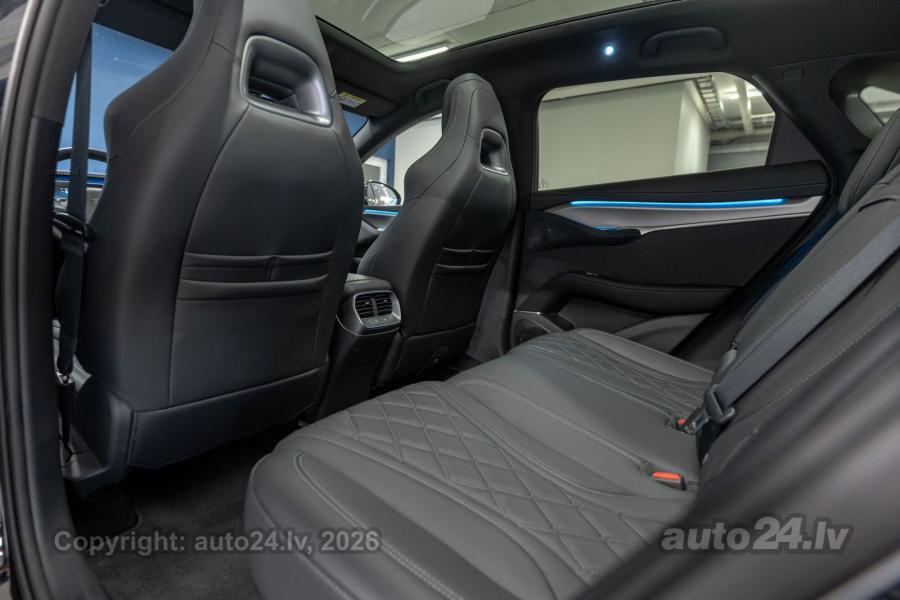 Black BYD Sealion 7 2025 in Tallinn, with an engine capacity of 0.00 L and mileage of 11 thousand km for 48900 €, photo 10 on AUTOMOTO.COM.LV