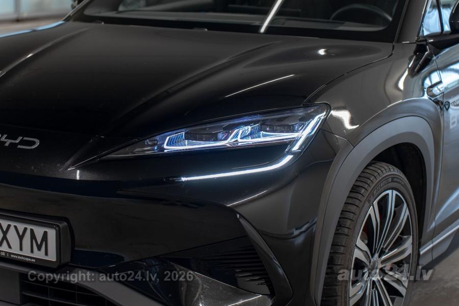 Melns BYD Sealion 7 2026 Tallina, ar dzinēja tilpumu 0.00 L un nobraukumu 18 tūkst. km par 58990 €, foto 7 vietnē AUTOMOTO.COM.LV