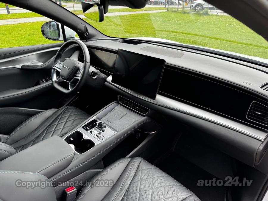 Balts BYD Sealion 7 2025 Tallina, ar dzinēja tilpumu 0.00 L un nobraukumu 22 tūkst. km par 54990 €, foto 14 vietnē AUTOMOTO.COM.LV
