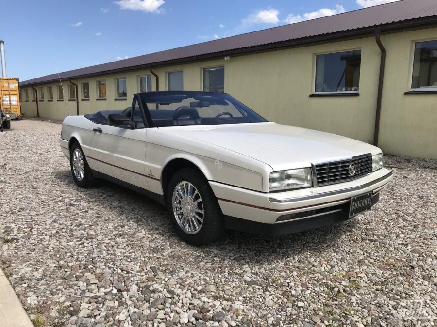 Balts Cadillac Allante 1992 Klaipėda, ar dzinēja tilpumu 4.50 L un nobraukumu 92 tūkst. km par 10950 €, foto 1 vietnē AUTOMOTO.COM.LV
