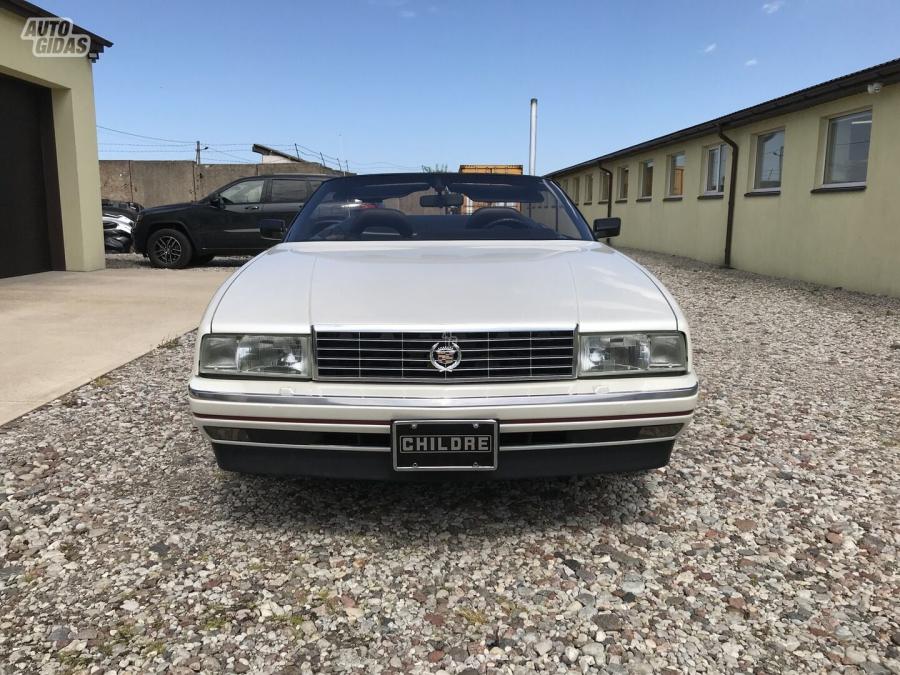 Balts Cadillac Allante 1992 Klaipėda, ar dzinēja tilpumu 4.50 L un nobraukumu 92 tūkst. km par 10950 €, foto 3 vietnē AUTOMOTO.COM.LV