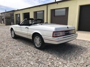Balts Cadillac Allante 1992 Klaipėda, ar dzinēja tilpumu 4.50 L un nobraukumu 92 tūkst. km par 10950 €, foto 7 vietnē AUTOMOTO.COM.LV