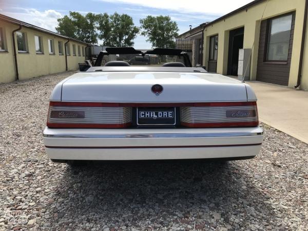Balts Cadillac Allante 1992 Klaipėda, ar dzinēja tilpumu 4.50 L un nobraukumu 92 tūkst. km par 10950 €, foto 9 vietnē AUTOMOTO.COM.LV