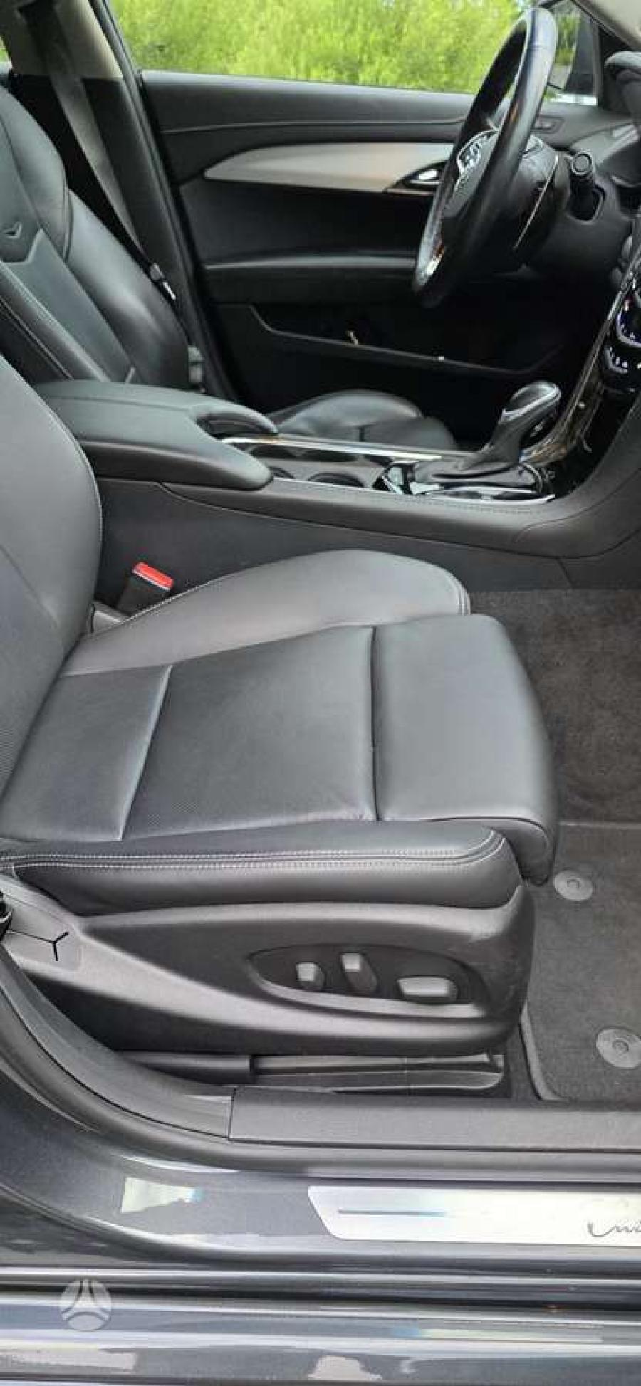 Grey Cadillac ATS 2015 in Vilnius, with an engine capacity of 2.00 L and mileage of 35 thousand km for 12500 €, photo 18 on AUTOMOTO.COM.LV