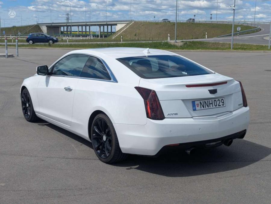 White Cadillac ATS 2016 in Kaunas, with an engine capacity of 2.00 L and mileage of 58 thousand km for 14500 €, photo 7 on AUTOMOTO.COM.LV