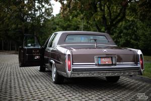 Brūns Cadillac Brougham 1982 Kauņa, ar dzinēja tilpumu 4.10 L un nobraukumu 87 tūkst. km par 10500 €, foto 7 vietnē AUTOMOTO.COM.LV