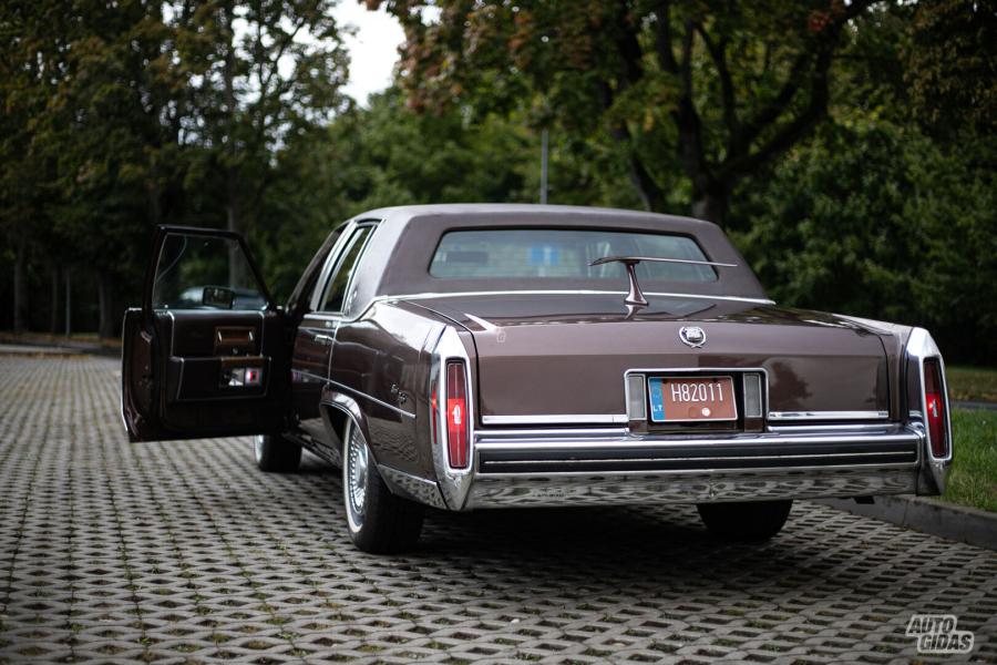 Brūns Cadillac Brougham 1982 Kauņa, ar dzinēja tilpumu 4.10 L un nobraukumu 87 tūkst. km par 10500 €, foto 7 vietnē AUTOMOTO.COM.LV