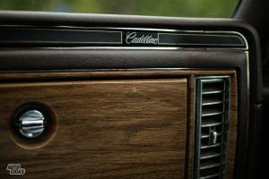 Brūns Cadillac Brougham 1982 Kauņa, ar dzinēja tilpumu 4.10 L un nobraukumu 87 tūkst. km par 10500 €, foto 16 vietnē AUTOMOTO.COM.LV