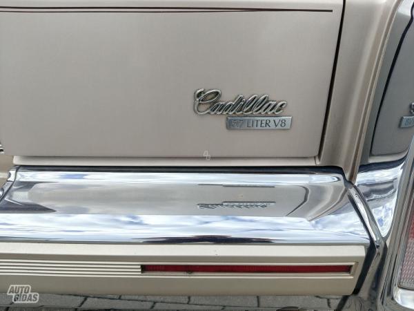 Cadillac Brougham 1992 in Kaunas, with an engine capacity of 5.70 L and mileage of 60 thousand km for 14000 €, photo 7 on AUTOMOTO.COM.LV