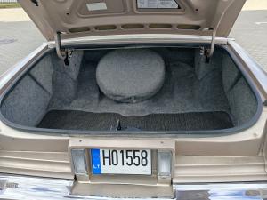 Cadillac Brougham 1992 in Kaunas, with an engine capacity of 5.70 L and mileage of 60 thousand km for 14000 €, photo 16 on AUTOMOTO.COM.LV