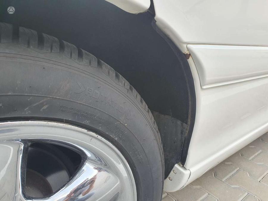 Balts Cadillac Catera 1998 Viļņa, ar dzinēja tilpumu 2.96 L un nobraukumu 112 tūkst. km par 4999 €, foto 26 vietnē AUTOMOTO.COM.LV