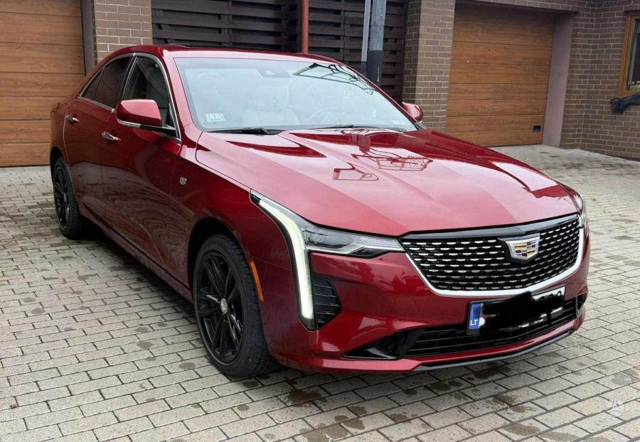 Sarkans Cadillac CT4 2021 Kauņa, ar dzinēja tilpumu 2.00 L un nobraukumu 60 tūkst. km par 18900 €, foto 1 vietnē AUTOMOTO.COM.LV