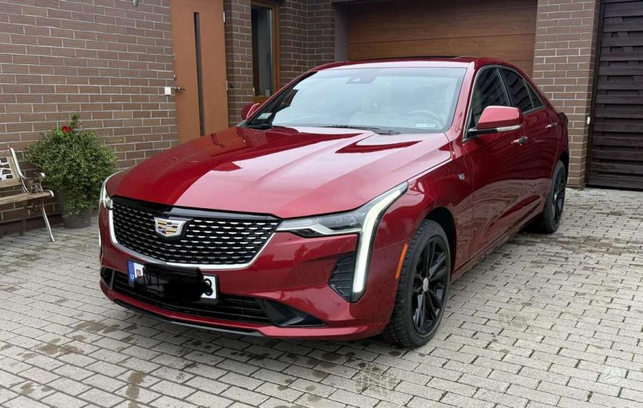 Sarkans Cadillac CT4 2021 Kauņa, ar dzinēja tilpumu 2.00 L un nobraukumu 60 tūkst. km par 18900 €, foto 4 vietnē AUTOMOTO.COM.LV
