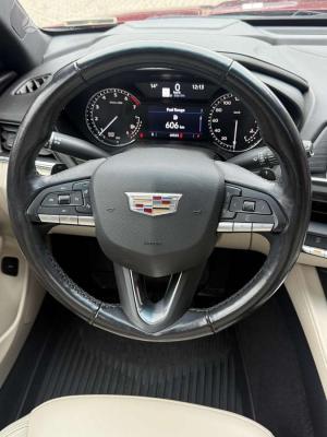 Sarkans Cadillac CT4 2021 Kauņa, ar dzinēja tilpumu 2.00 L un nobraukumu 60 tūkst. km par 18900 €, foto 11 vietnē AUTOMOTO.COM.LV