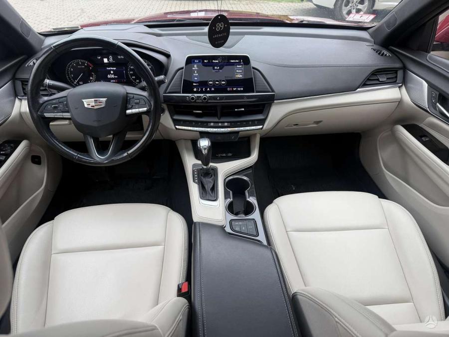 Sarkans Cadillac CT4 2021 Kauņa, ar dzinēja tilpumu 2.00 L un nobraukumu 60 tūkst. km par 18900 €, foto 13 vietnē AUTOMOTO.COM.LV