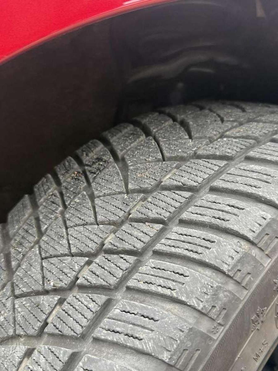 Sarkans Cadillac CT4 2021 Kauņa, ar dzinēja tilpumu 2.00 L un nobraukumu 60 tūkst. km par 18900 €, foto 16 vietnē AUTOMOTO.COM.LV