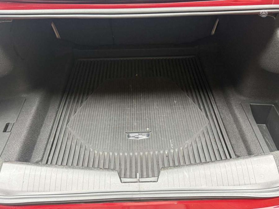 Sarkans Cadillac CT4 2021 Kauņa, ar dzinēja tilpumu 2.00 L un nobraukumu 60 tūkst. km par 18900 €, foto 19 vietnē AUTOMOTO.COM.LV