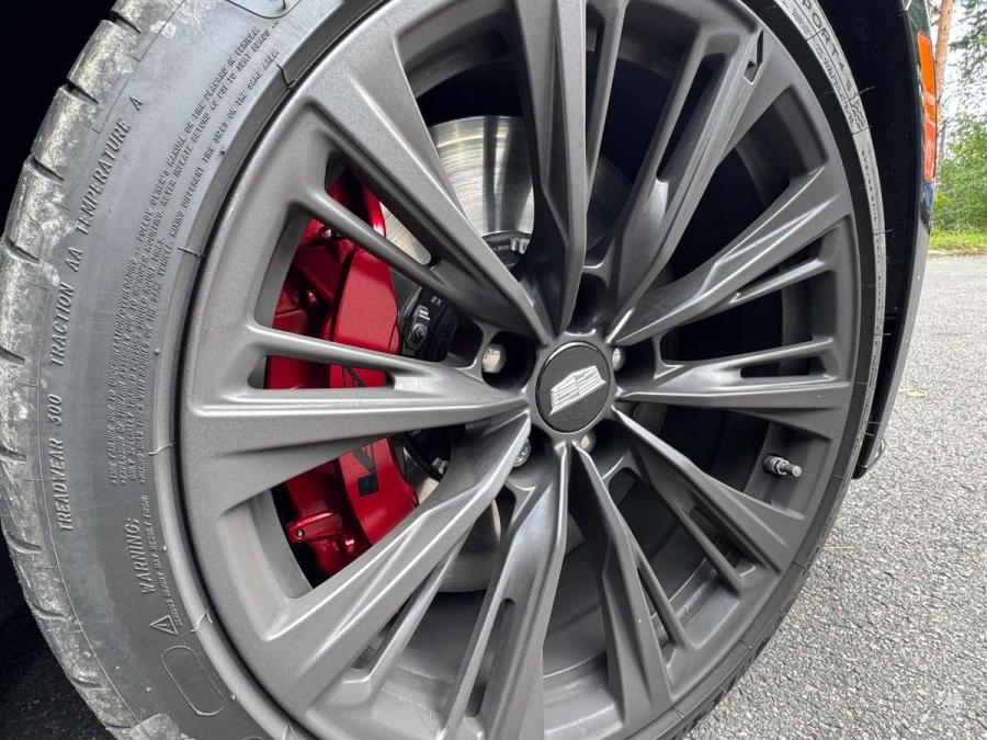 Melns Cadillac CT5 2024 Viļņa, ar dzinēja tilpumu 6.16 L un nobraukumu 13 tūkst. km par 89000 €, foto 12 vietnē AUTOMOTO.COM.LV