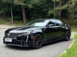 Melns Cadillac CT5 2024 Viļņa, ar dzinēja tilpumu 6.16 L un nobraukumu 13 tūkst. km par 89000 €, foto 4 vietnē AUTOMOTO.COM.LV